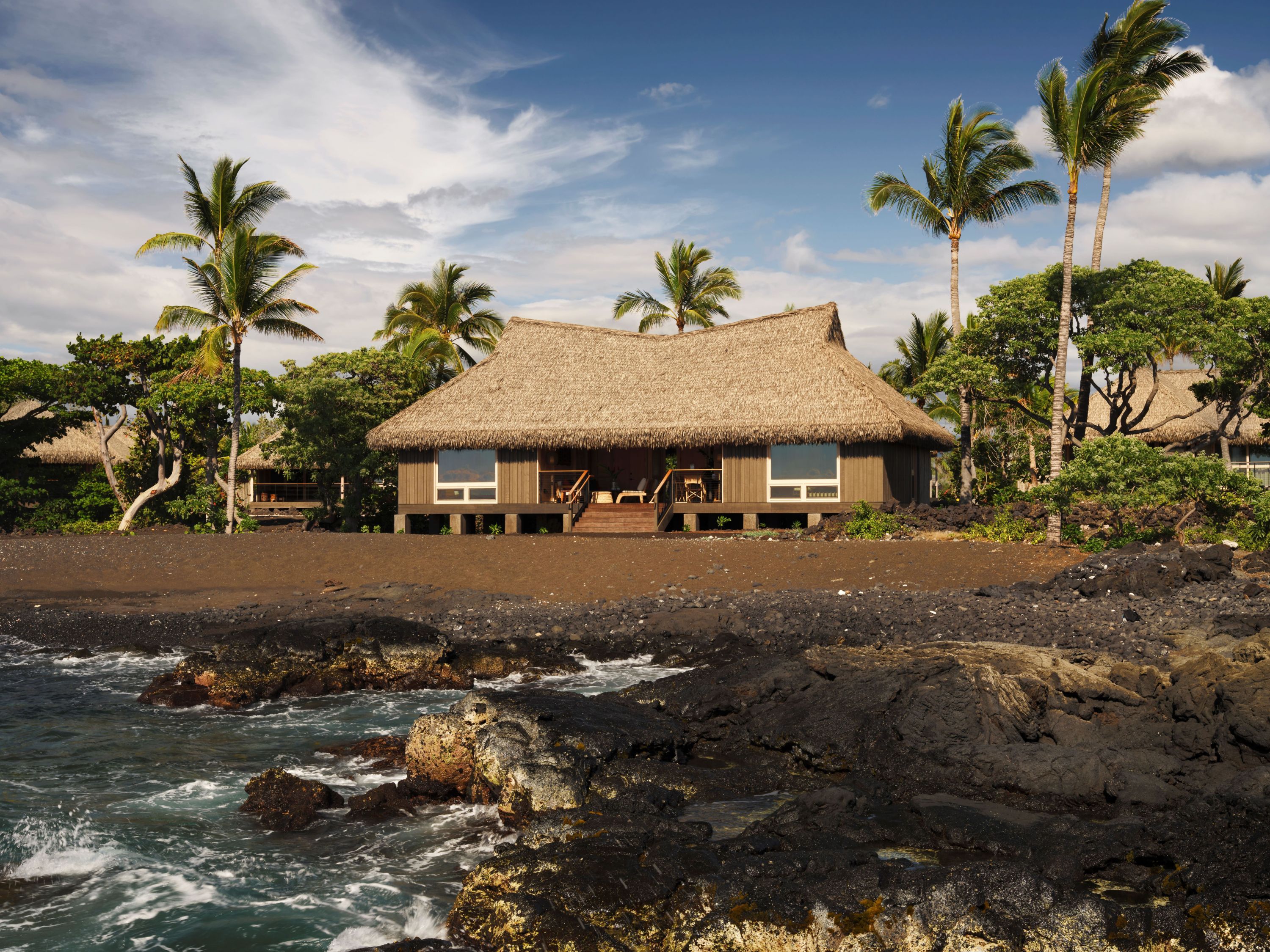 Beach Front Black Sand Two Bedroom Kauhale