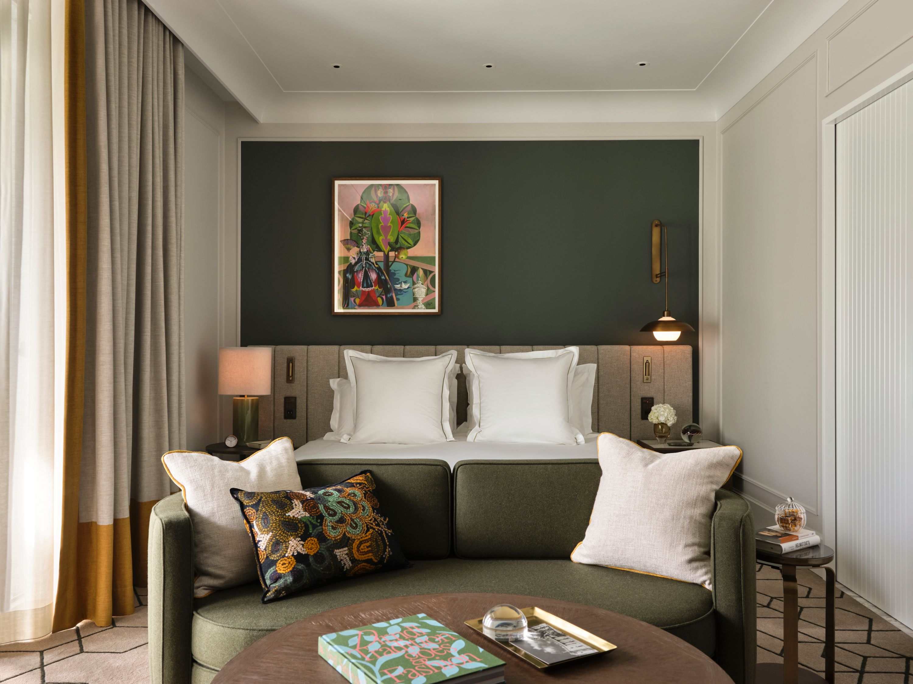 Grand Premier Room