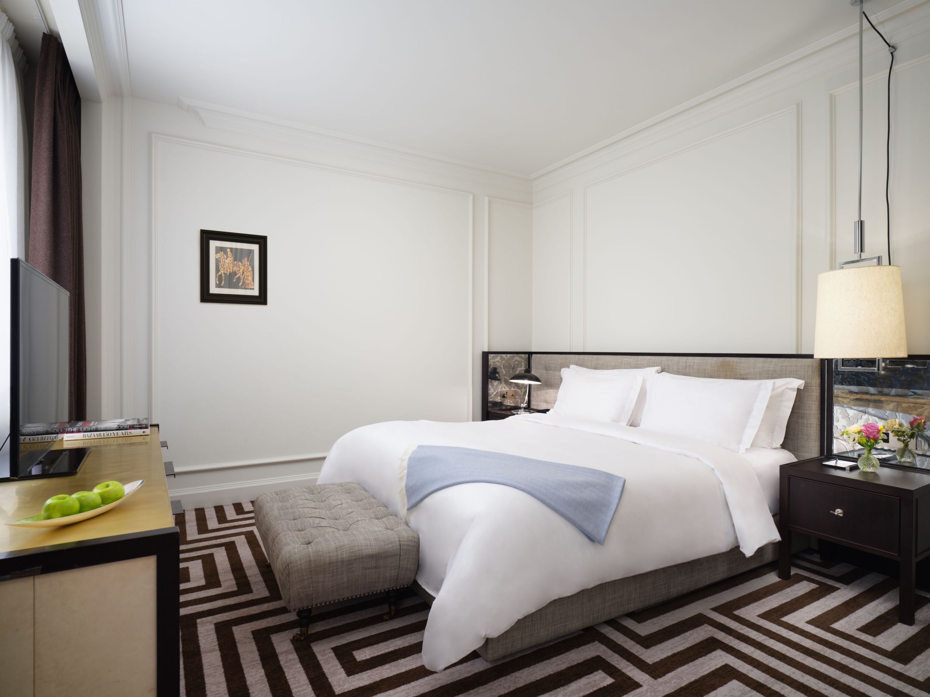 Luxury Deluxe Hotel Rooms in London | Rosewood Hotel London