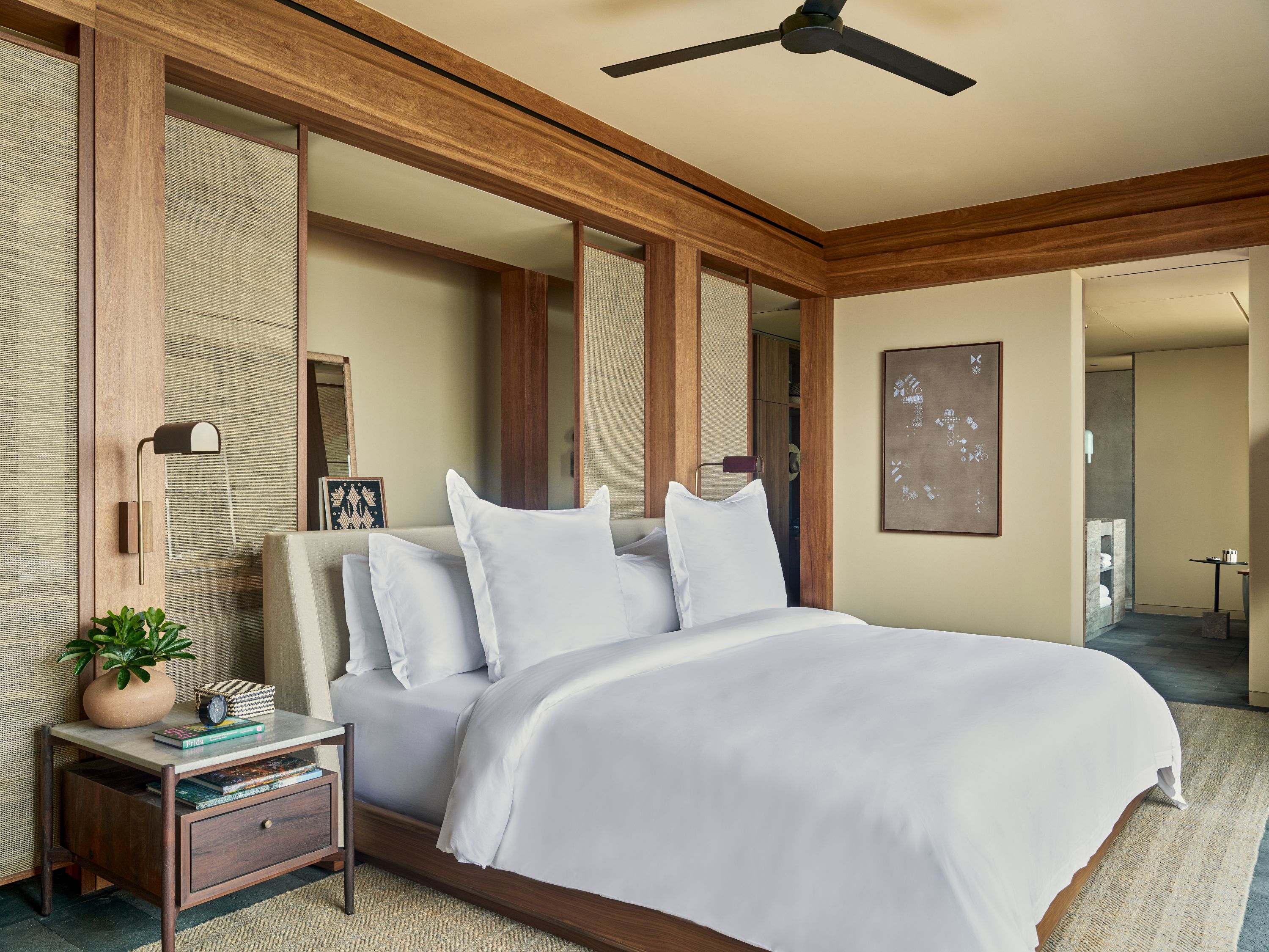 BEACHFRONT STUDIO SUITE