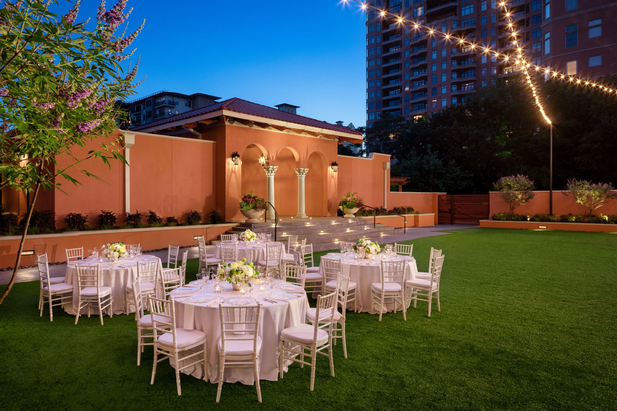 Mansion Lawn & Garden | Rosewood Mansion on Turtle Creek