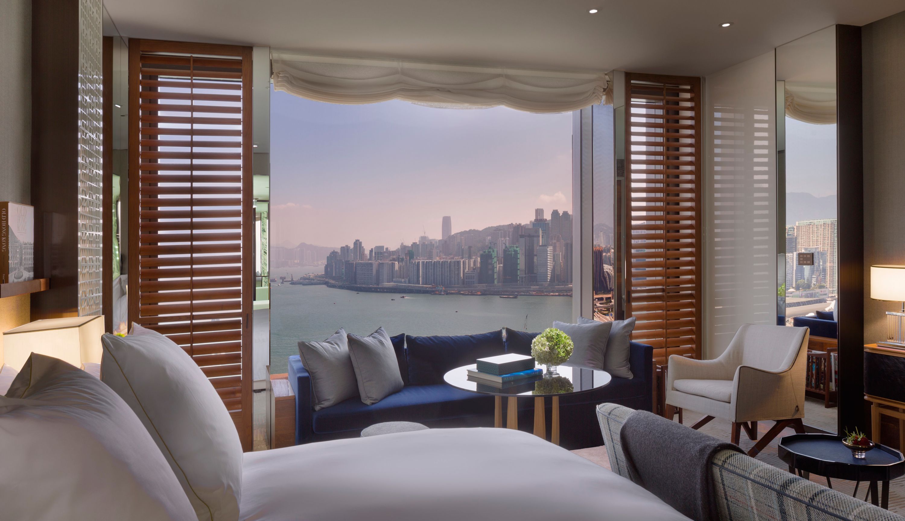 Harbour View Room | Luxury Hotel Hong Kong | Rosewood