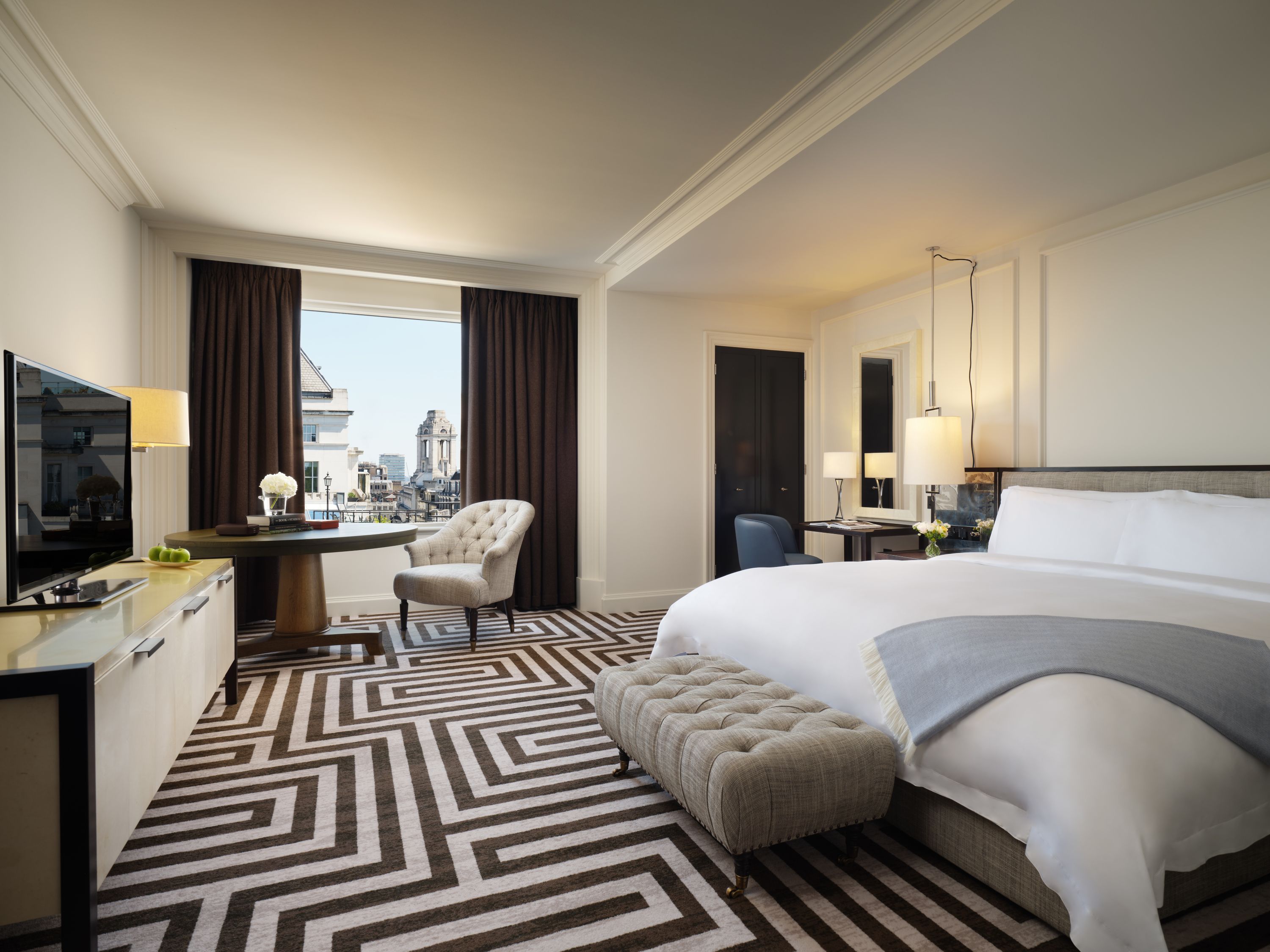Luxury Executive Rooms in London | Rosewood Hotel London