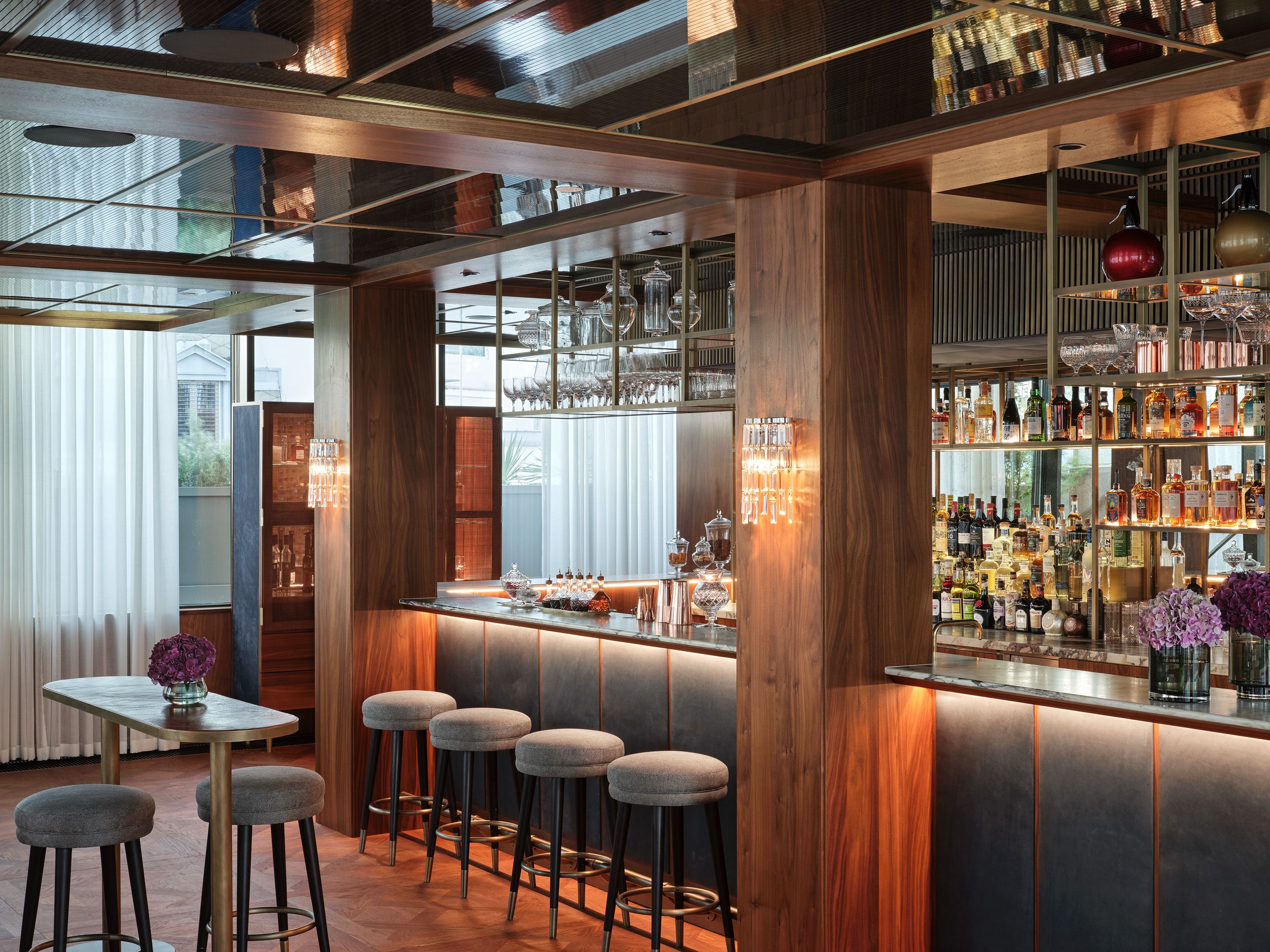 Neue Hoheit Bar | Rosewood Vienna